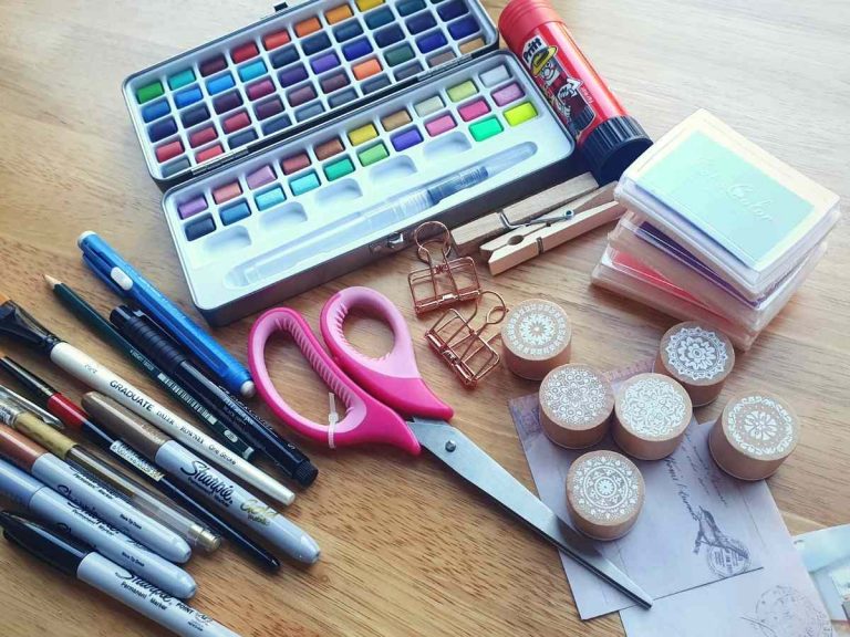 19 Essential Tools for Digital Artists - Artsydee - Drawing, Painting ...