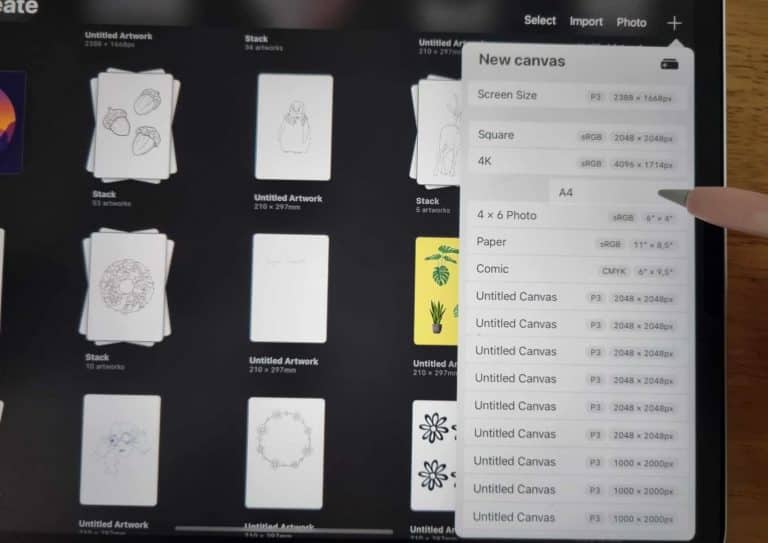 How To Trace On Procreate in 11 Easy Steps - Artsydee - Drawing ...