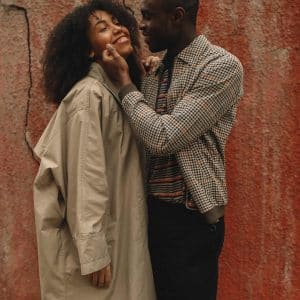 18 Romantic Couple Poses: Perfect Drawing References for Love-Inspired ...