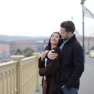 18 Romantic Couple Poses: Perfect Drawing References for Love-Inspired ...