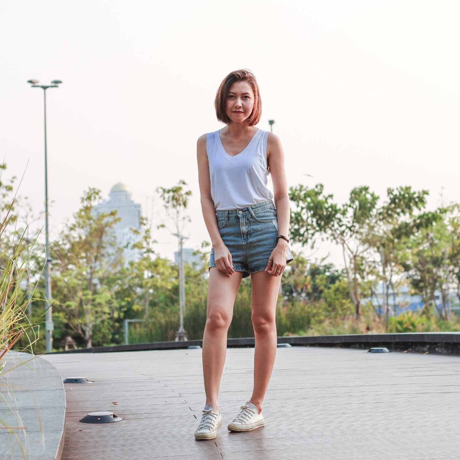 18 Standing Poses Reference: How to Draw the Human Figure in a Standing Position - Artsydee ...