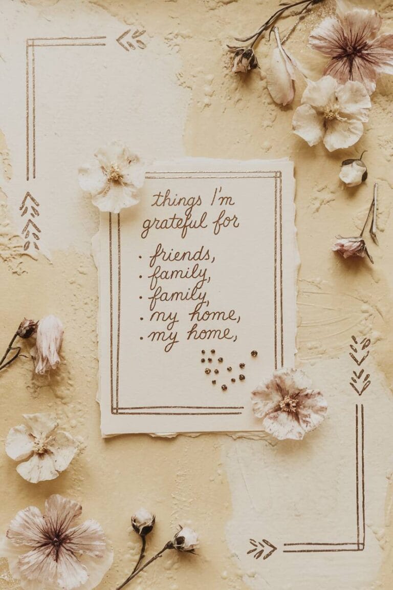 21 Junk Journal Inspo Aesthetic Ideas (+ Free Printable Junk Journal ...